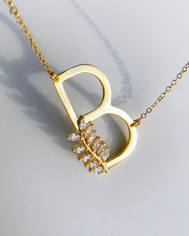 Başak Dolabı Buğday Başağı Harf Kolye - BasakDolabi