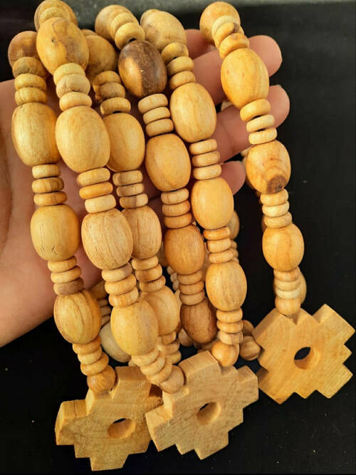 Spiritüel Yolun İncisi: Palo Santo ve Chakana Kolyesi ( İnka Cross Kolye)